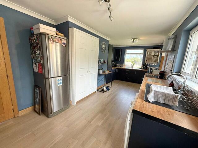 House 5 Bedroom For Sale Haverfordwest Pembrokeshire 360000 ELS99344786