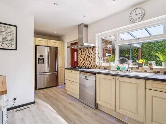 House 5 Bedroom For Sale High Wycombe Buckinghamshire 950000 ES98204500