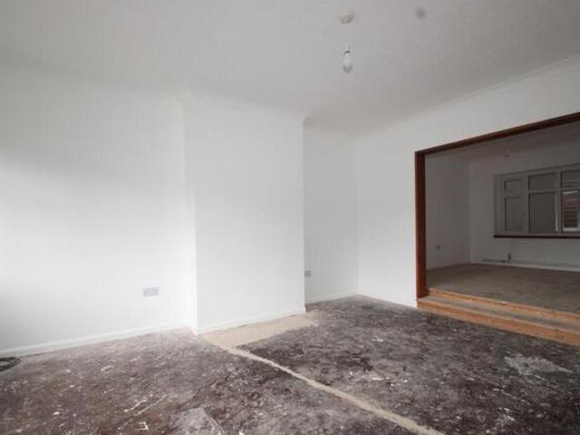 House 5 Bedroom For Sale Orpington Greater London 500000 ELS99290259