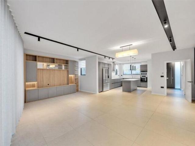House 5 Bedroom For Sale London Greater London 1650000 ES101351973