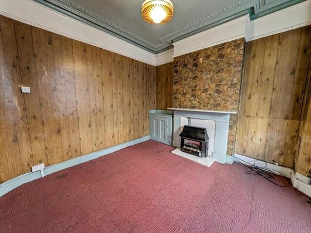 House 5 Bedroom For Sale London Greater London 975000 ES101119481