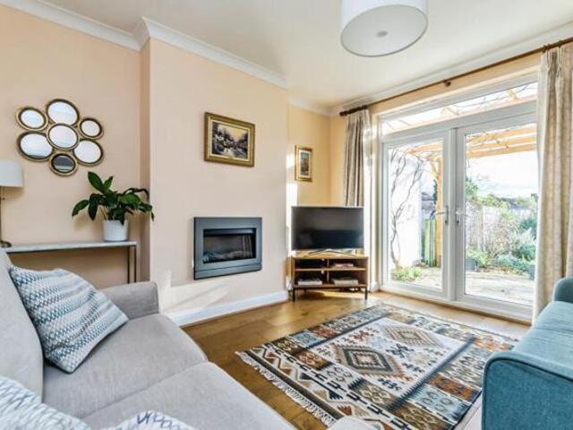 House 5 Bedroom For Sale London Greater London 900000 ELS99029401