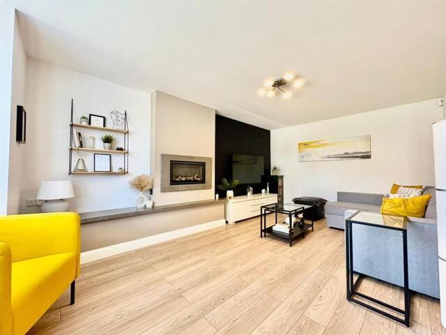 House 5 Bedroom For Sale Lancs Lancashire 425000 ES99130020