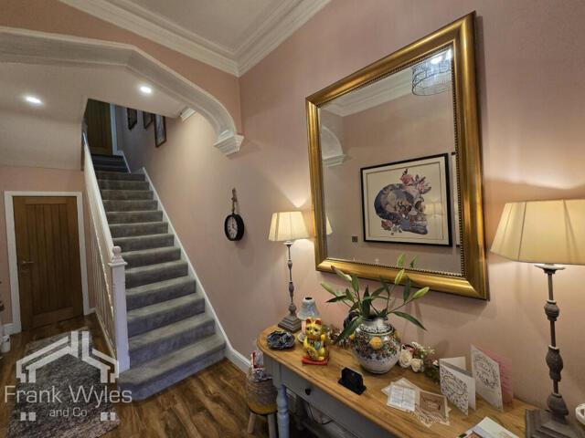 House 5 Bedroom For Sale Lancs Lancashire 695000 ES100987891