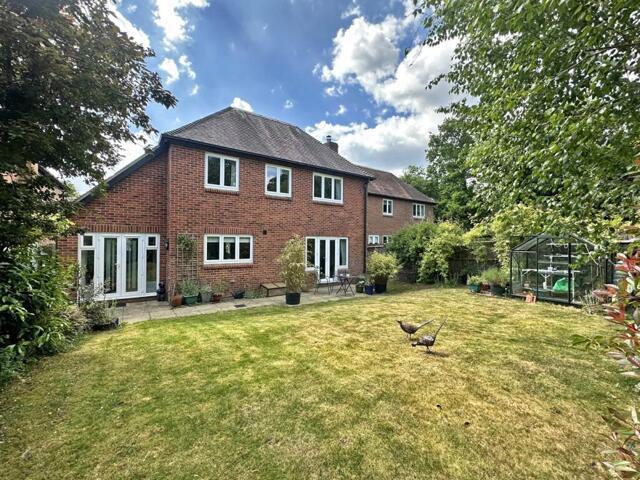 House 5 Bedroom For Sale Lymington Hampshire 1050000 ES98205137