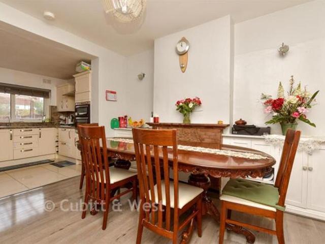 House 5 Bedroom For Sale Mitcham Great London 550000 ELS100342975