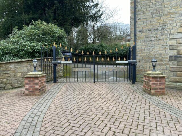 House 5 Bedroom For Sale Mirfield Kirklees 695000 ELS99380981