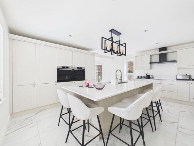House 5 Bedroom For Sale Nottingham Nottinghamshire 325000 ELS100953645