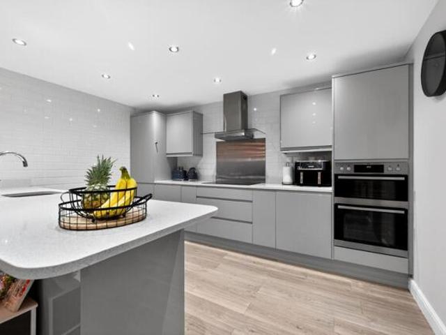 House 5 Bedroom For Sale North Yorkshire Calderdale 395000 ELS101678245