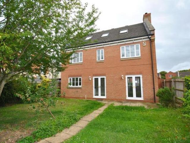 House 5 Bedroom For Sale Northampton Northamptonshire 449500 ES101777737
