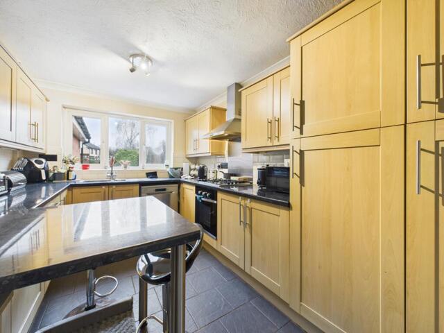 House 5 Bedroom For Sale Southwater West Sussex 580000 ELS99344853