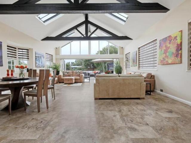 House 5 Bedroom For Sale South Woodham Ferrers Essex 1750000 ES100456901