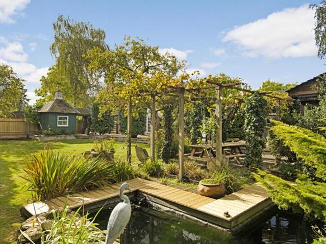House 5 Bedroom For Sale St. Neots Cambridgeshire 1150000 ES99523561