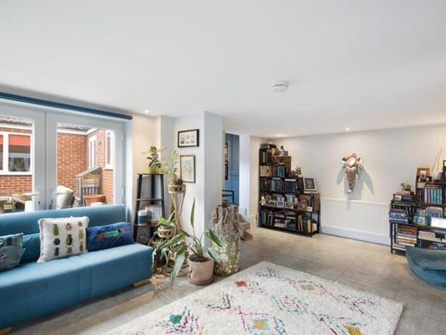 House 5 Bedroom For Sale St. Neots Cambridgeshire 575000 ES100426316