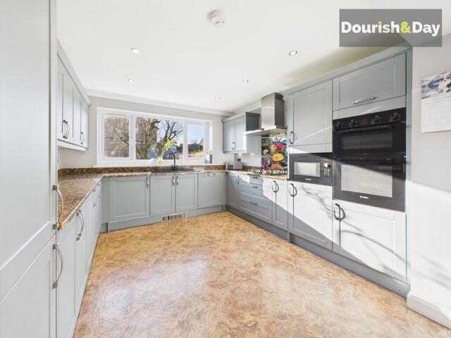 House 5 Bedroom For Sale Stafford Staffordshire 440000 ES98262990