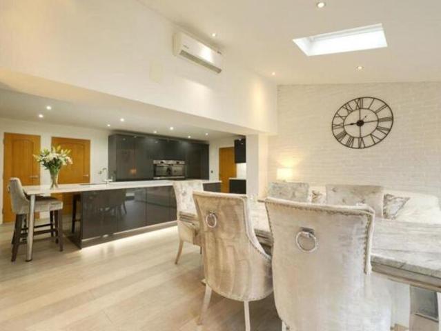 House 5 Bedroom For Sale Staffordshire Staffordshire 450000 ES101931744