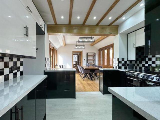 House 5 Bedroom For Sale Staffordshire Staffordshire 750000 ELS99571934