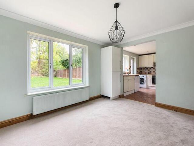 House 5 Bedroom For Sale Surrey Great London 525000 ELS100058046