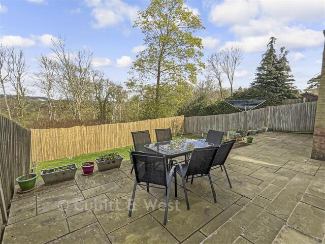 House 5 Bedroom For Sale Surrey Great London 550000 ES101025327