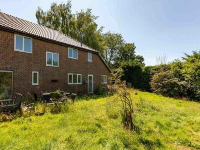House 5 Bedroom For Sale Surrey Surrey 800000 ES100132171
