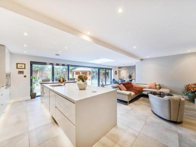 House 5 Bedroom For Sale Surrey Surrey 1500000 ES101352108