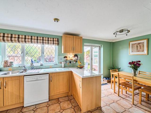 House 5 Bedroom For Sale Swindon Swindon 700000 ES100953732