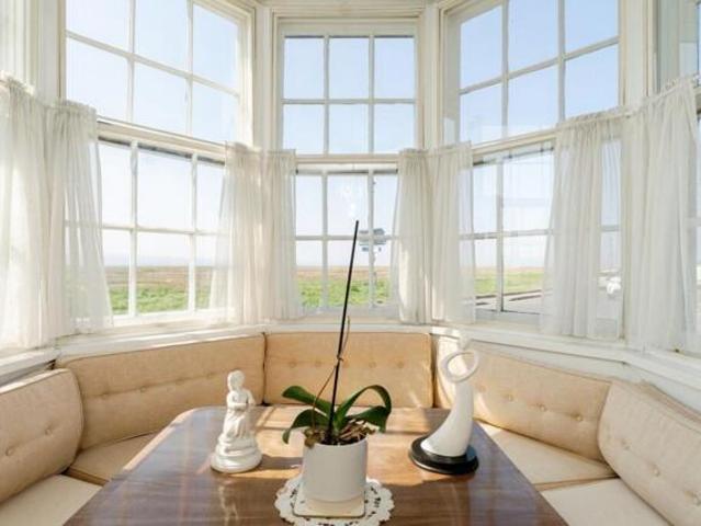 House 5 Bedroom For Sale Parkgate Cheshire West And Chester 575000 ES100132643