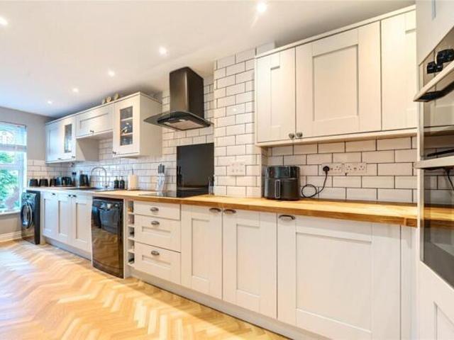 House 5 Bedroom For Sale Pudsey West Yorkshire 399950 ES100648768