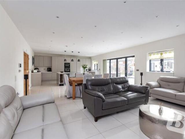 House 5 Bedroom For Sale Romford Greater London 1750000 ES98903520