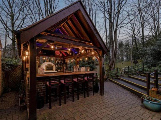 House 5 Bedroom For Sale Reading Wokingham 1400000 ELS100426697