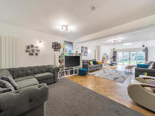 House 5 Bedroom For Sale Watford Hertfordshire 1190000 ES101676186
