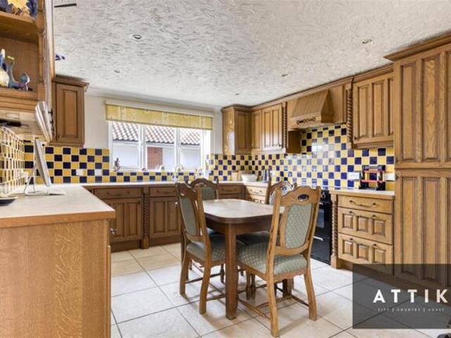 House 5 Bedroom For Sale Wacton Wacton 550000 ES100426500