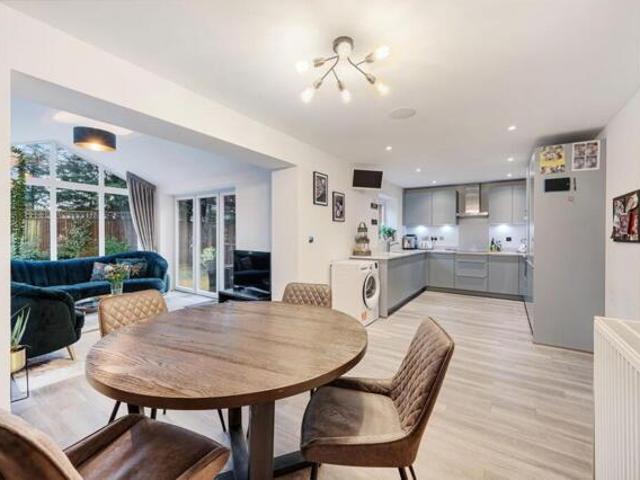 House 5 Bedroom For Sale Wilmslow Cheshire East 895000 ES100456831