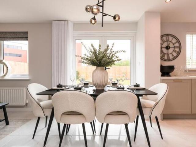 House 5 Bedroom For Sale Trafford Trafford 969995 ES98278294