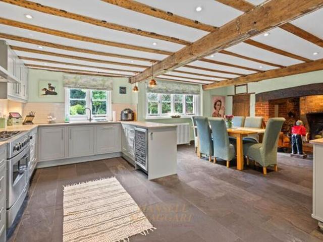 House 5 Bedroom For Sale Turners Hill West Sussex 1375000 ES98930331