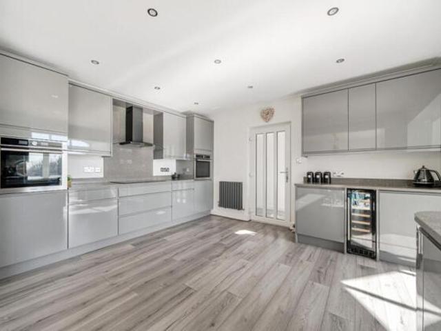 House 5 Bedroom For Sale Tywyn Gwynedd 700000 ES101676496