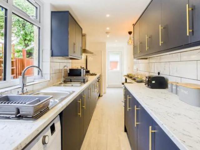 House 6 Bedroom For Rent Coventry Coventry 7650 ELS65827474