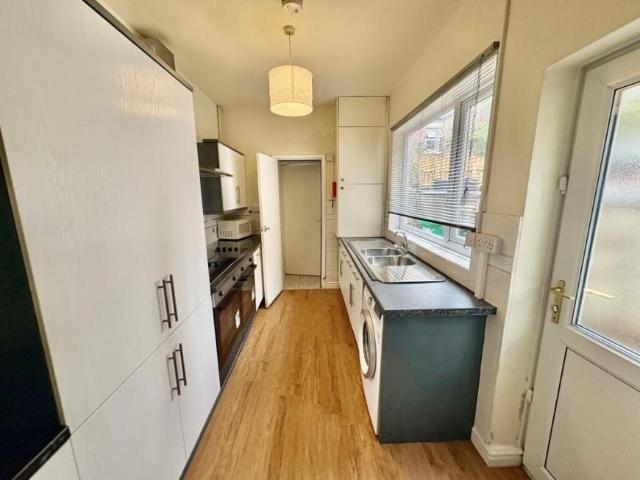 House 6 Bedroom For Rent City Centre East Midlands 2574 ELS98289379