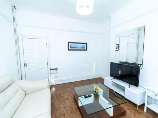 House 6 Bedroom For Rent Leicester Leicester 3490 ES95949078