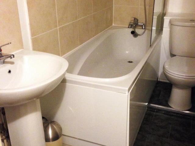 House 6 Bedroom For Rent Lenton East Midlands 2600 ELS98286189
