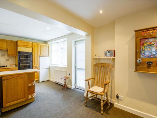 House 6 Bedroom For Rent Lenton East Midlands 3870 ES98919321