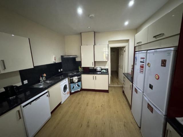 House 6 Bedroom For Rent Selly Oak West Midlands 3068 ES98286439