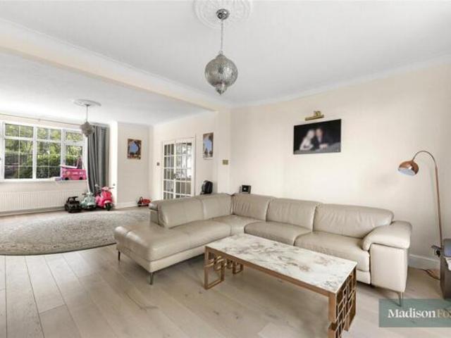 House 6 Bedroom For Sale Chigwell Essex 1500000 ES98968933