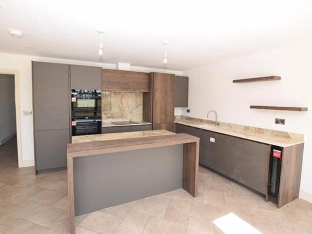 House 6 Bedroom For Sale Clyburn Close Clyburn Close 439950 ES101060039
