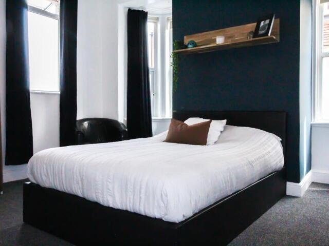 House 6 Bedroom For Sale Crewe Cheshire East 395000 ELS101025535