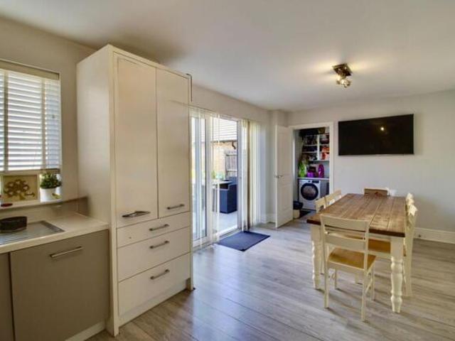 House 6 Bedroom For Sale Basildon Essex 580000 ELS99475827