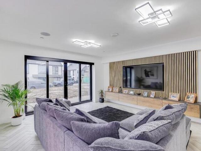 House 6 Bedroom For Sale Bridgend Bridgend 1400000 ELS100953433