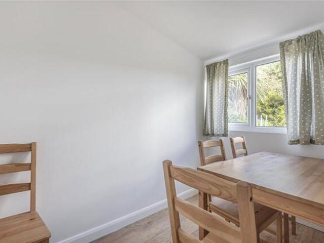 House 6 Bedroom For Sale Guildford Surrey 550000 ELS99203920