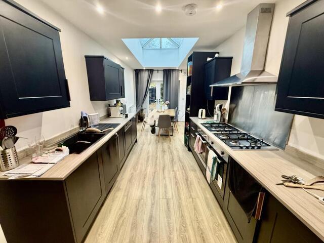 House 6 Bedroom For Sale Durham County Durham 550000 ELS100540935