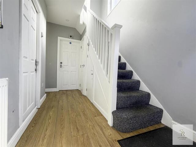 House 6 Bedroom For Sale Hemel Hempstead Hertfordshire 535000 ES101678167